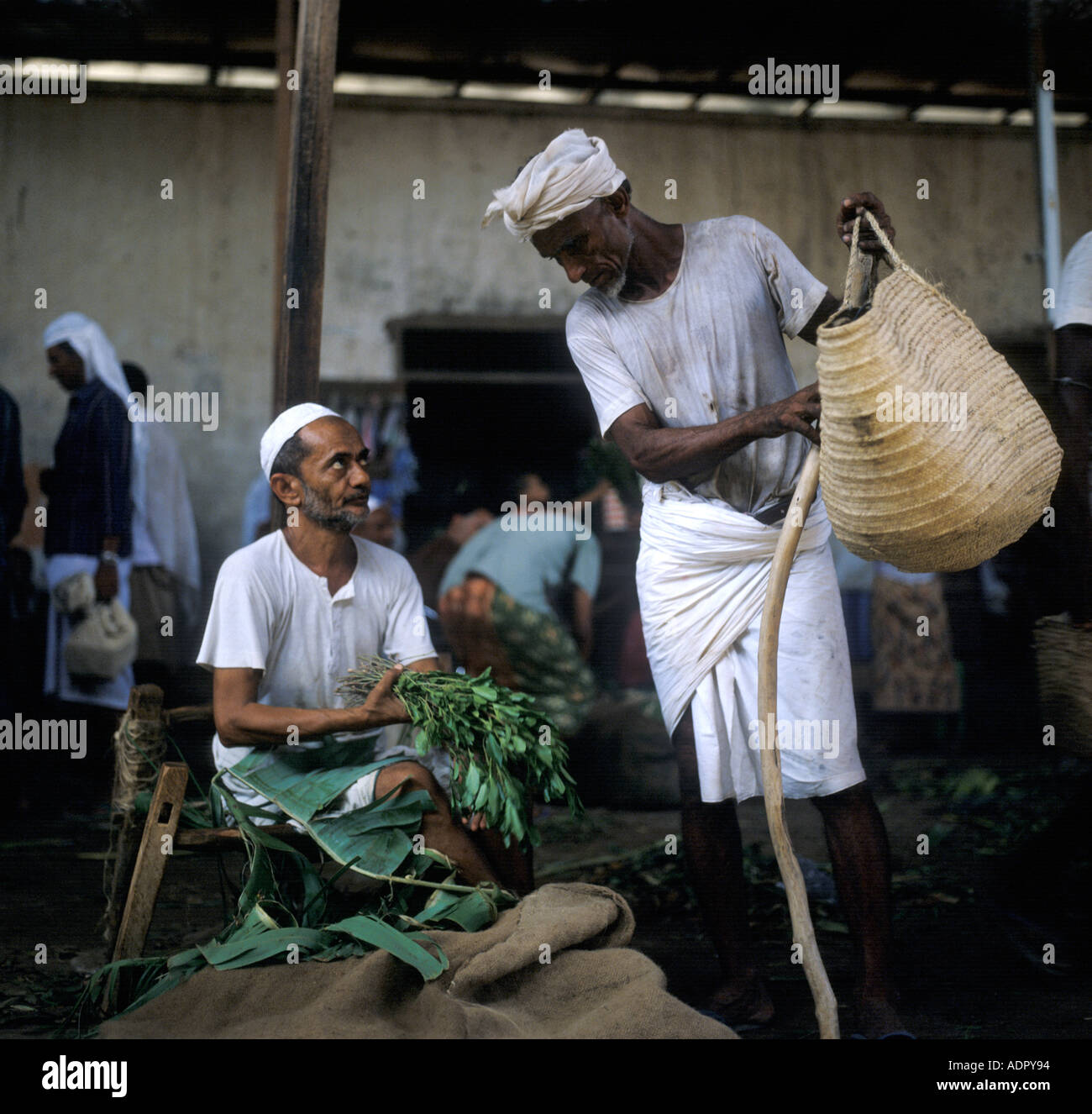 Qat market hi-res stock photography and images - Alamy