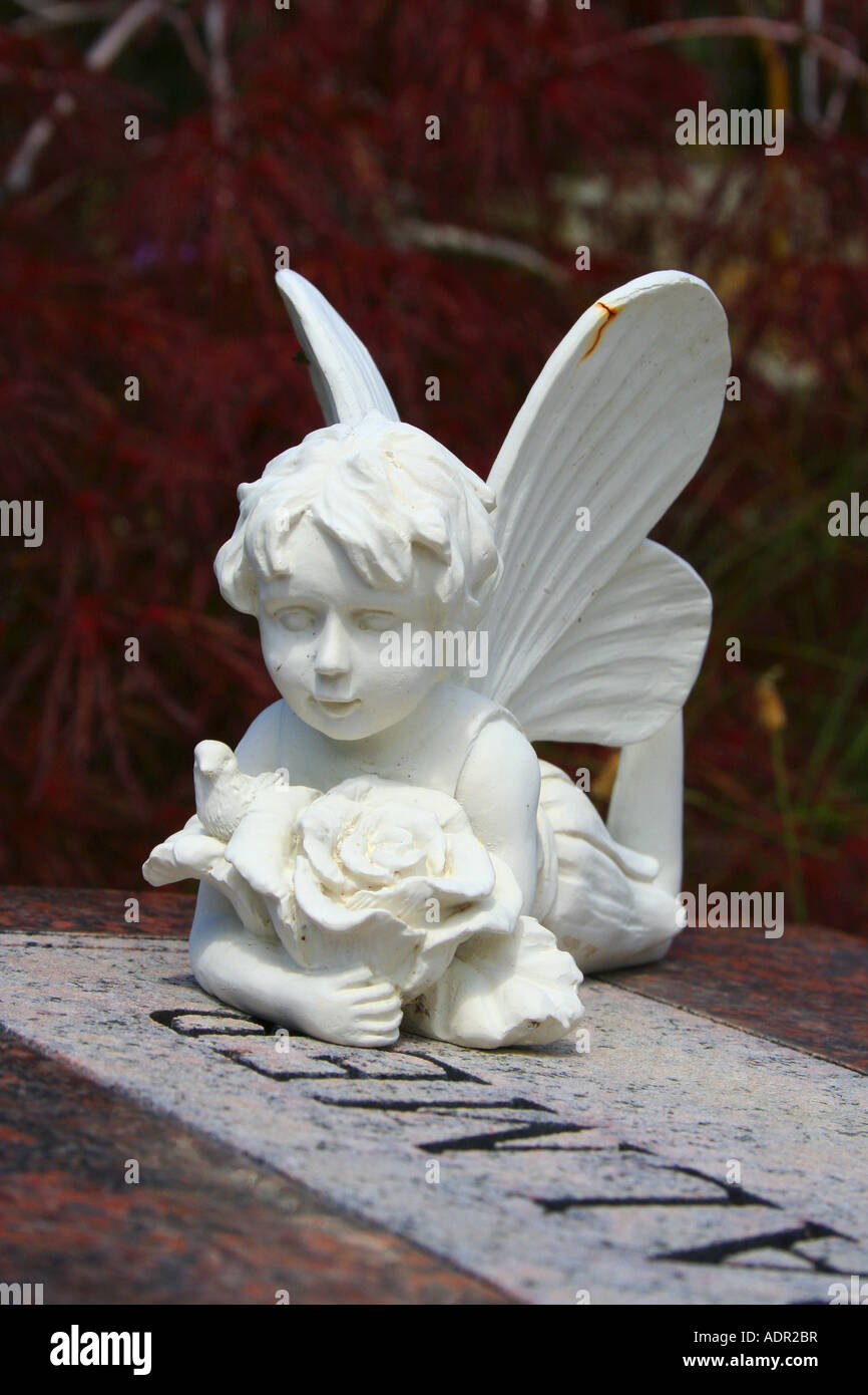 Fairy Statue at Grave, Roslyn Cemetery, Washington, USA Stock Photo - Alamy