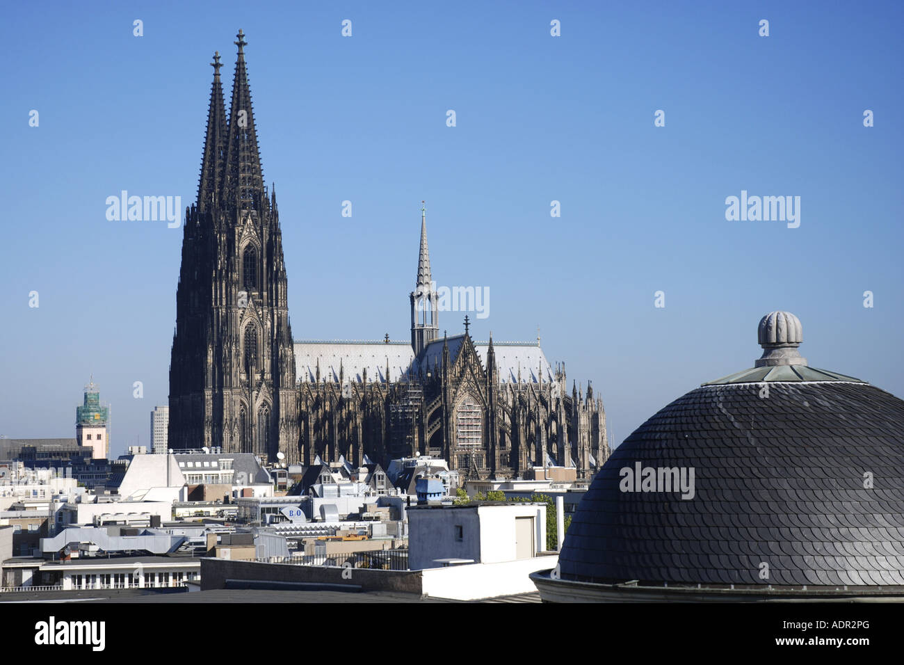 Look over the city center to the cathedral, Germany, North Rhine ...