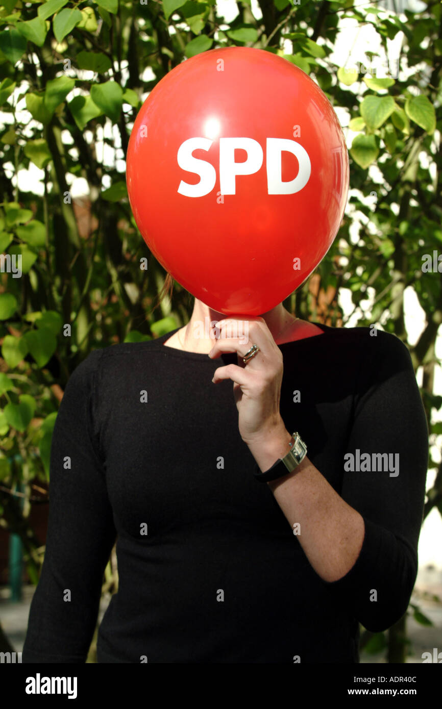 Young socialists of the spd hi-res stock photography and images - Alamy