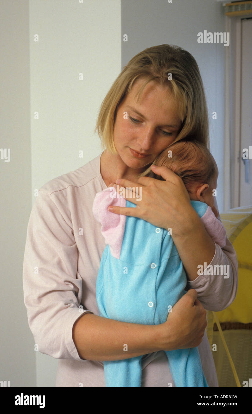 Newborn baby mother holding hi-res stock photography and images - Alamy