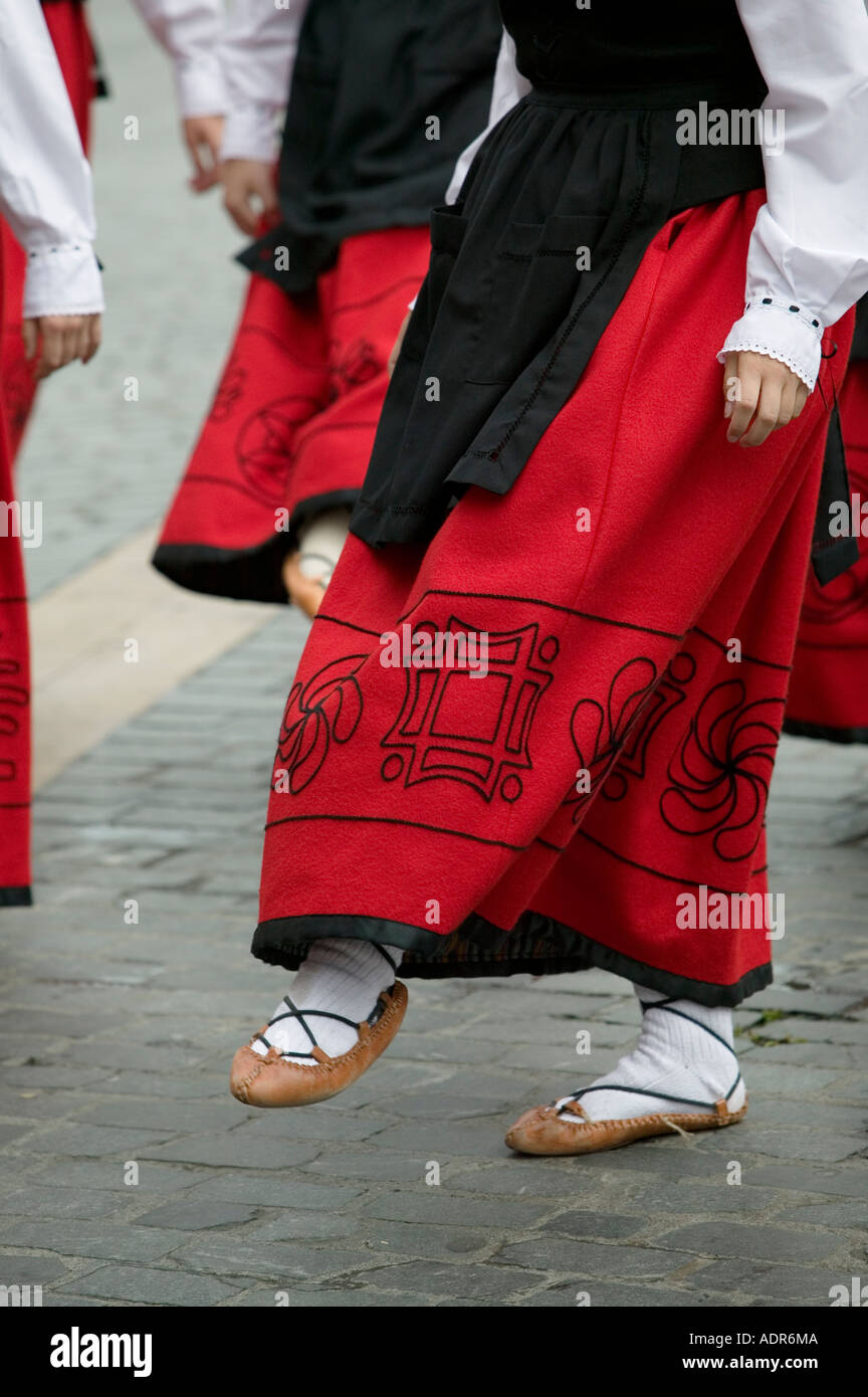 Girls Basque Folk Dance In Stock Photos & Girls Basque Folk Dance In ...