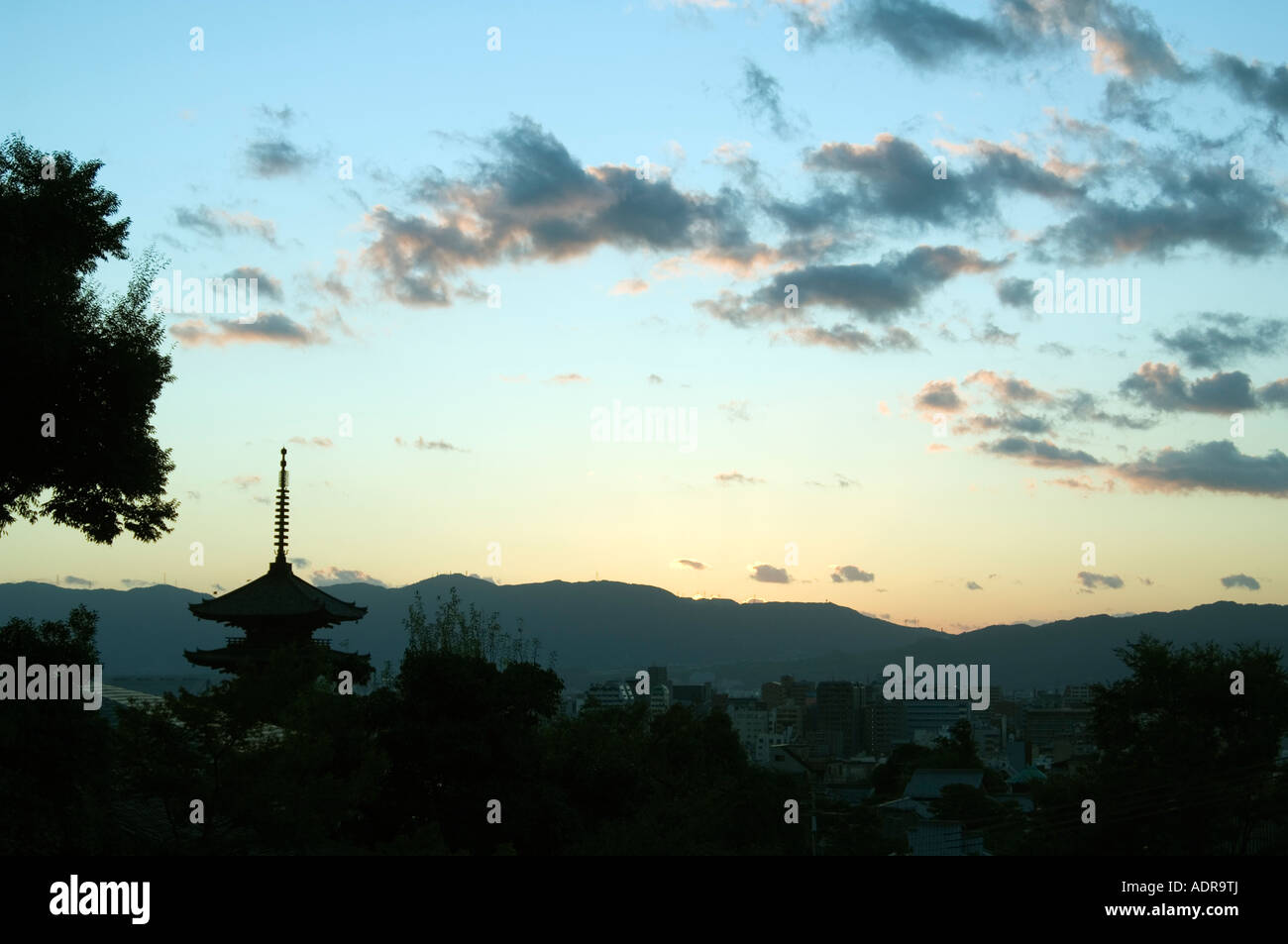 yasaka no to pagoda higashiyama eastern hills sunet dusk Kyoto Japan ...
