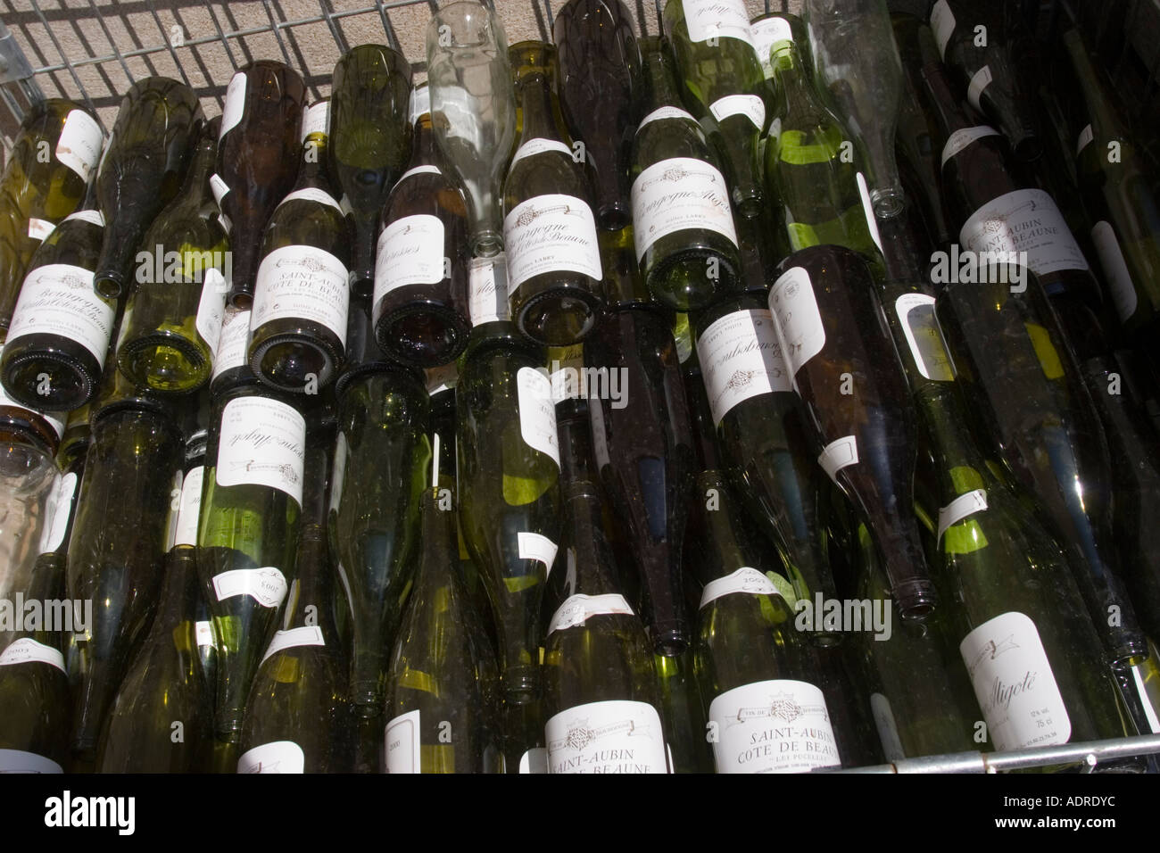 Empty wine bottles hi-res stock photography and images - Alamy