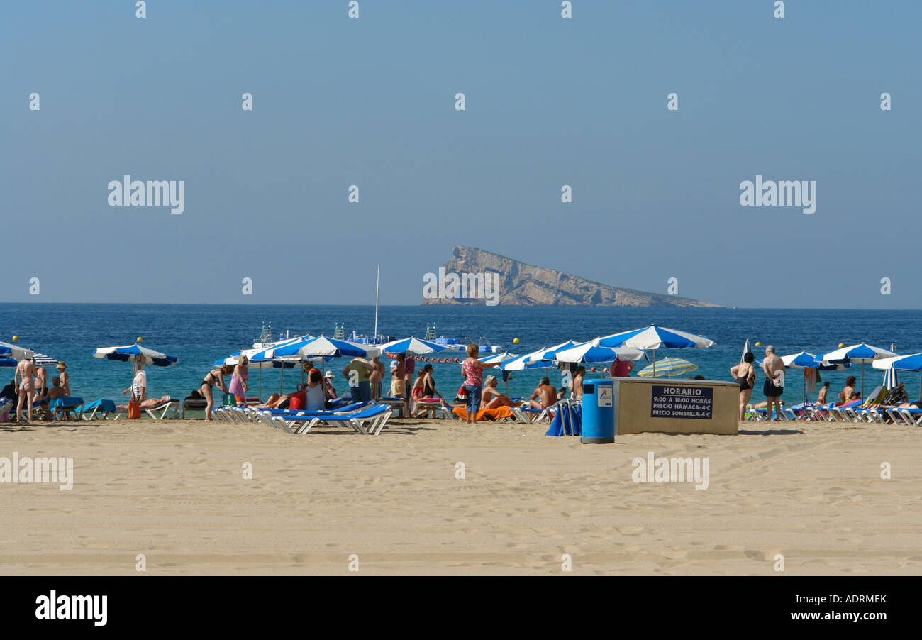 Benidorm beach family hi-res stock photography and images - Alamy