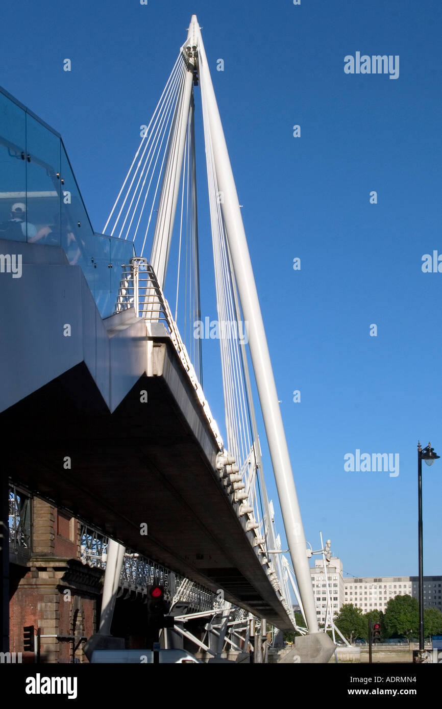 Hungerford suspension bridge hi-res stock photography and images - Alamy