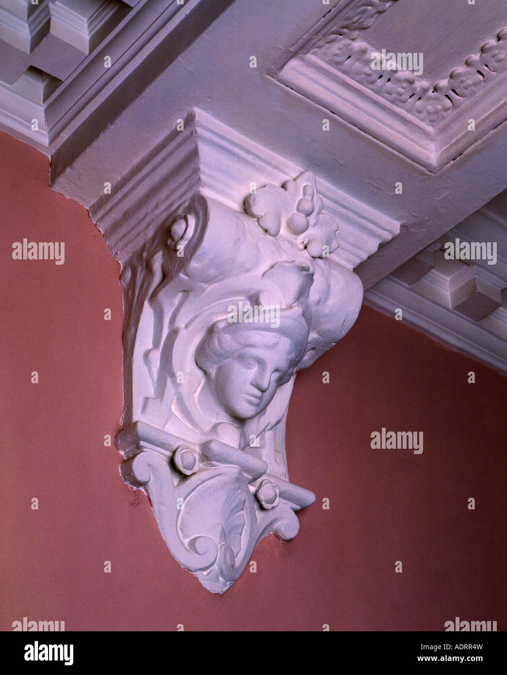 Corbel ceiling hi-res stock photography and images - Alamy