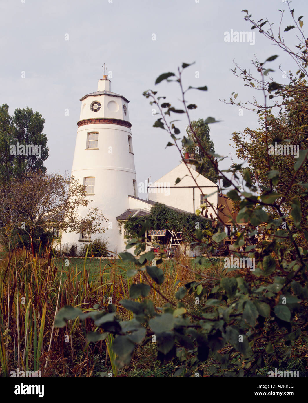 Monochromatic lighthouse hi-res stock photography and images - Alamy