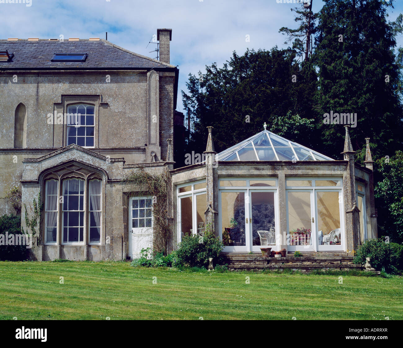 Victorian gothic house hi-res stock photography and images - Alamy