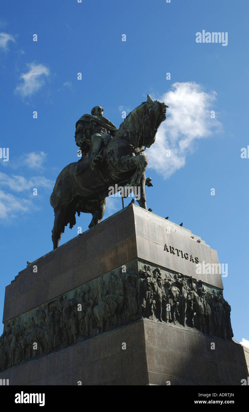 Artigas Statue, Plaza Independencia, Montevideo, Uruguay Stock Photo ...