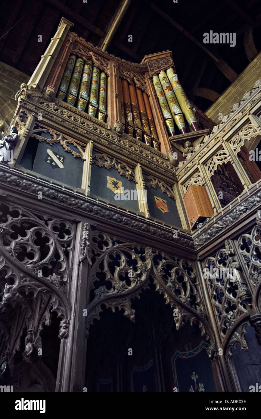 Decorated organ pipes and ornate wood carving at Tideswell church ...