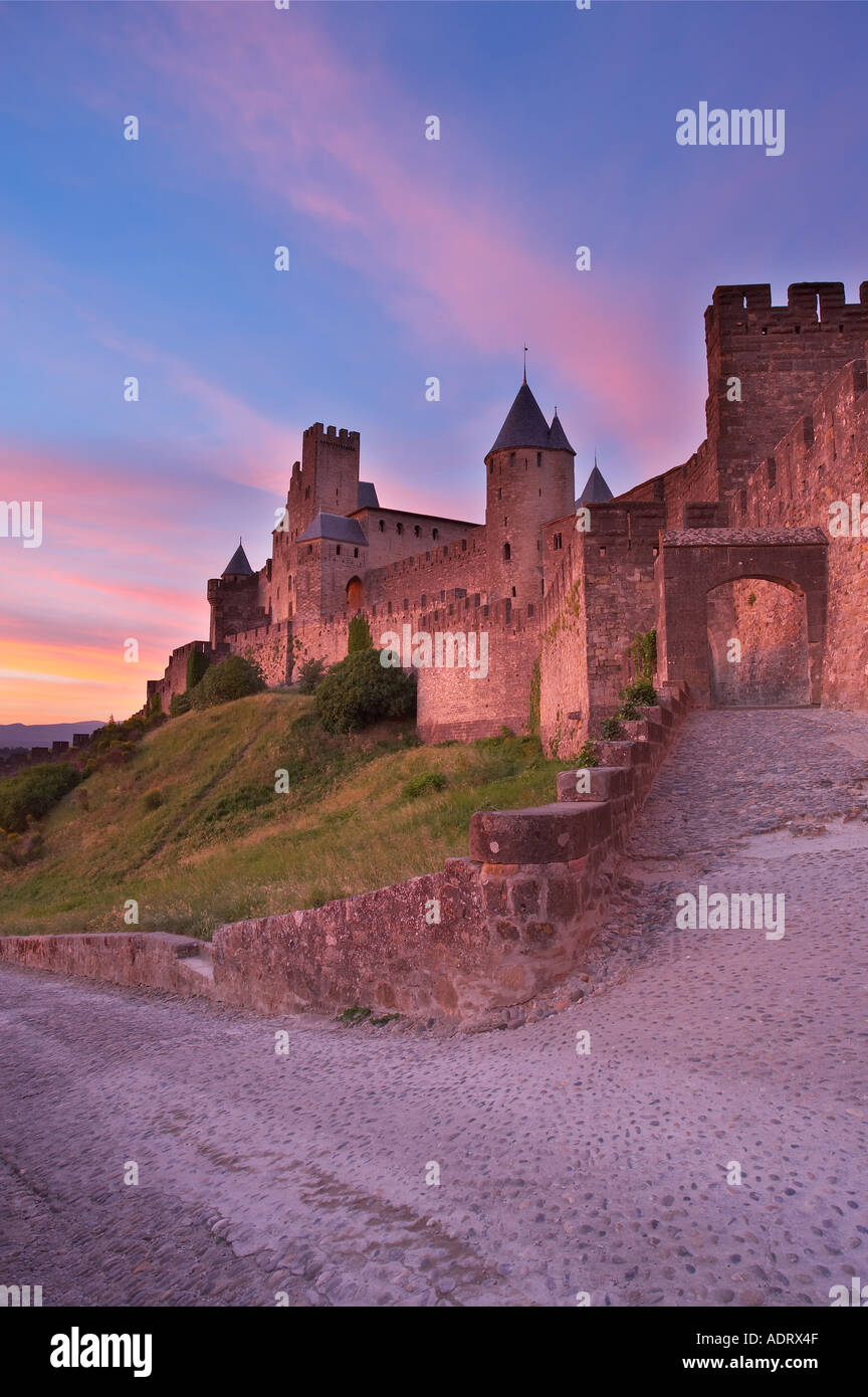 Majestic medieval ramparts hi-res stock photography and images - Alamy