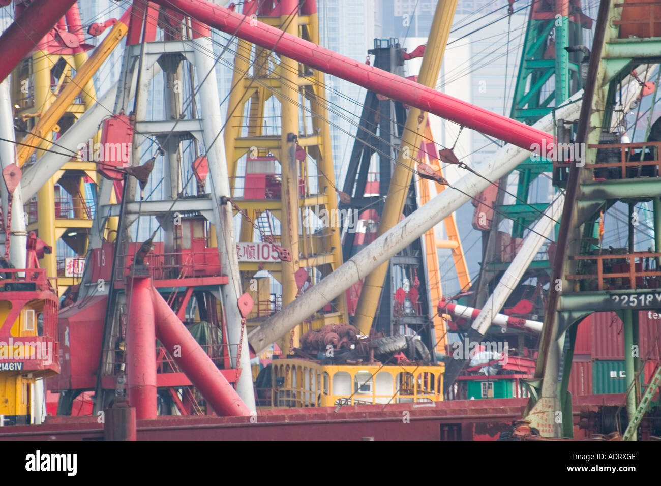 Container harbour chaos hi-res stock photography and images - Alamy