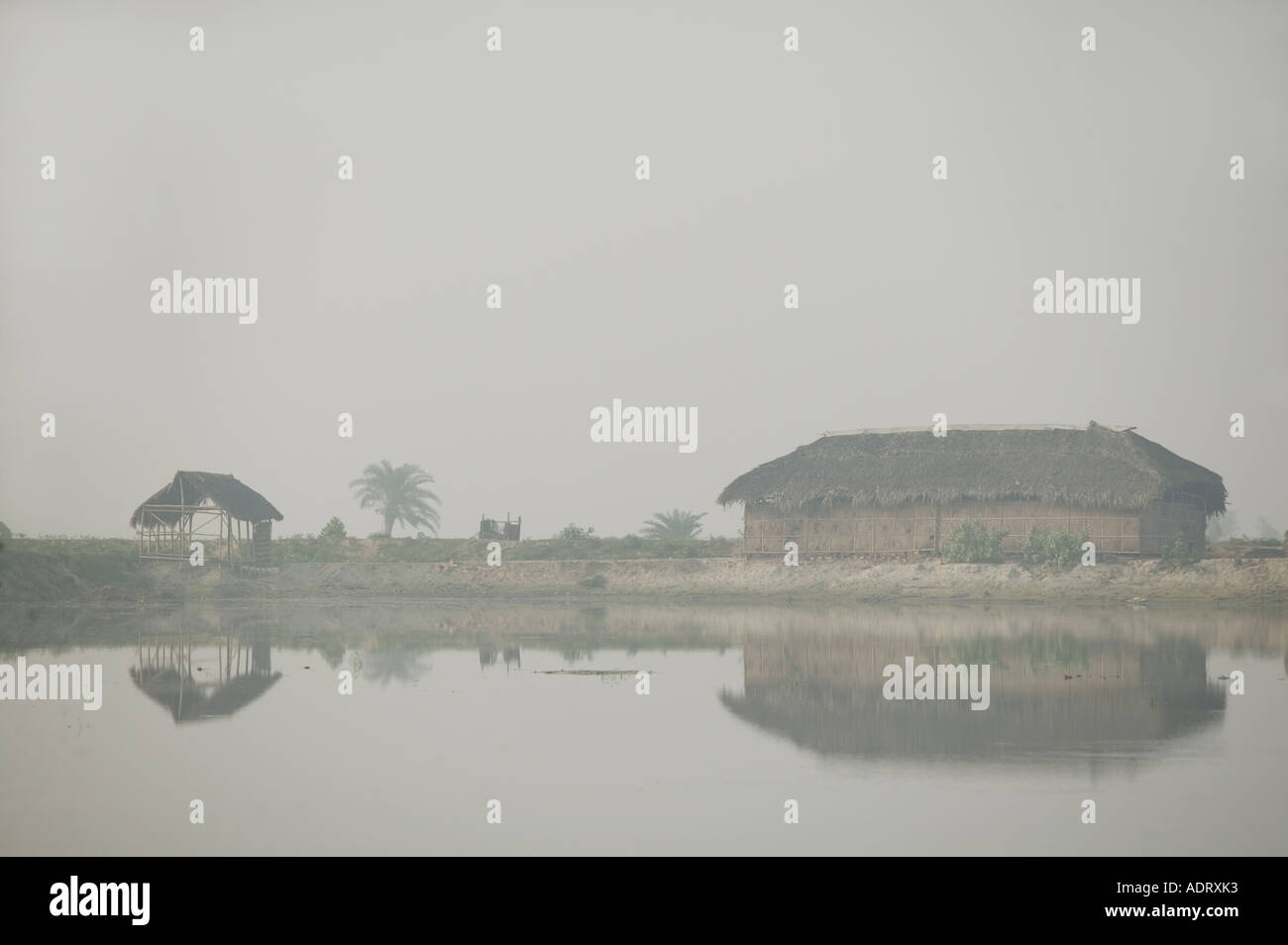 Bangladesh bangladeshi hut hi-res stock photography and images - Alamy