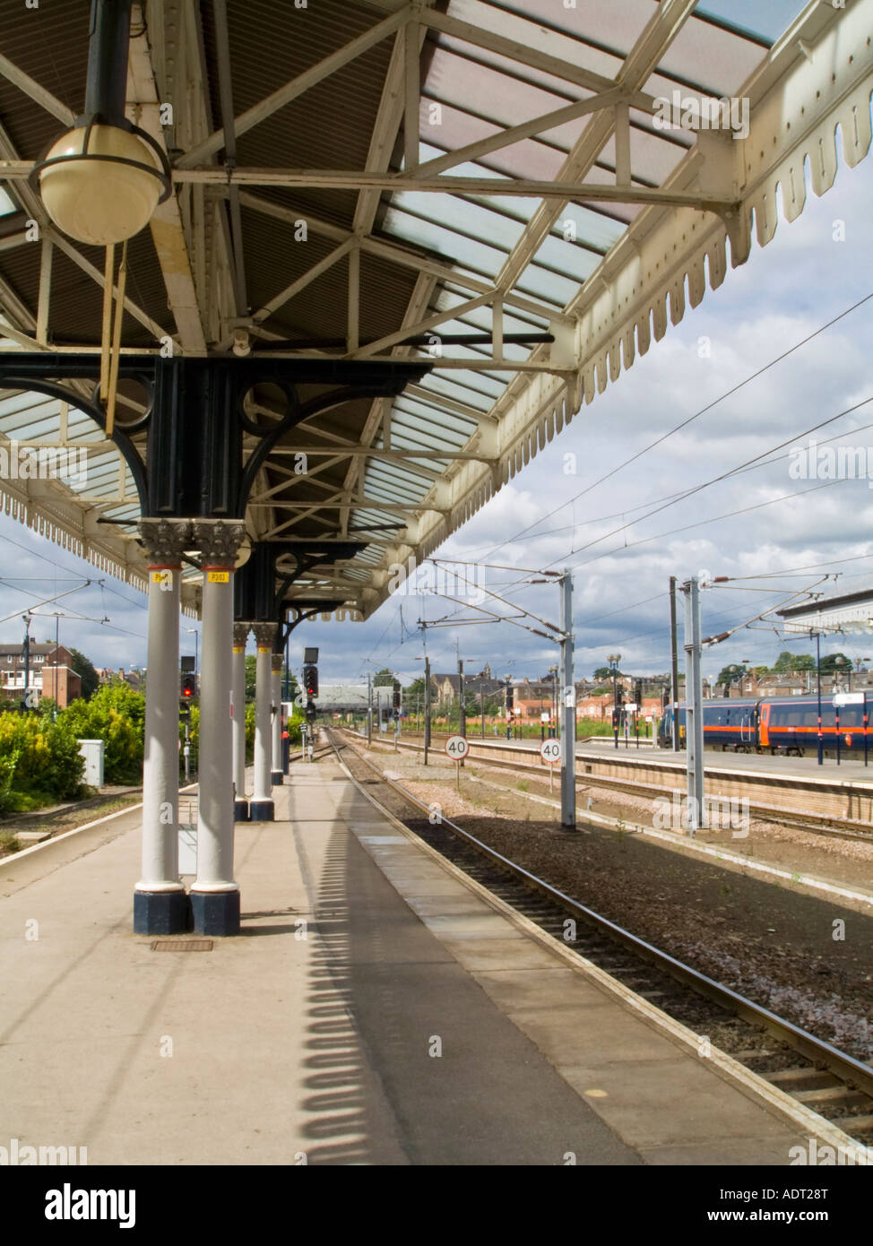 York, Railway Station Platform Stock Photo - Alamy