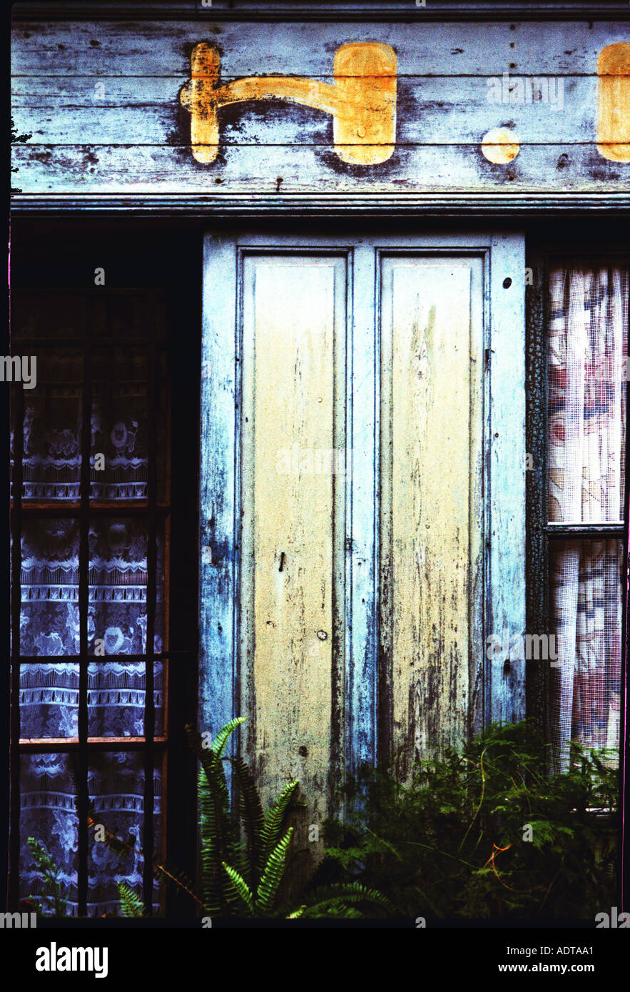 H window hi-res stock photography and images - Alamy