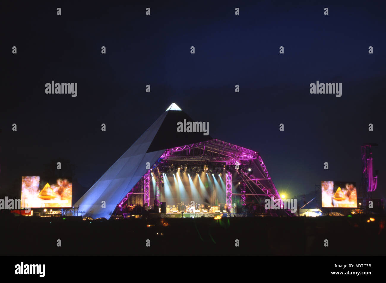Glastonbury Festival Pyramid Stage Stock Photo - Alamy