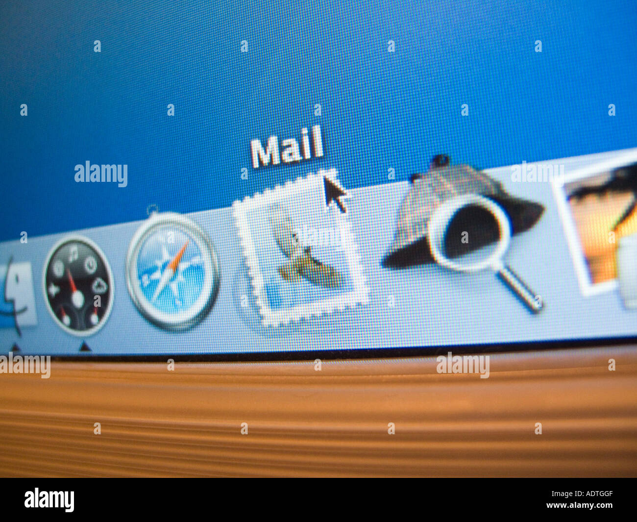 e mail on an apple mac computer Stock Photo - Alamy