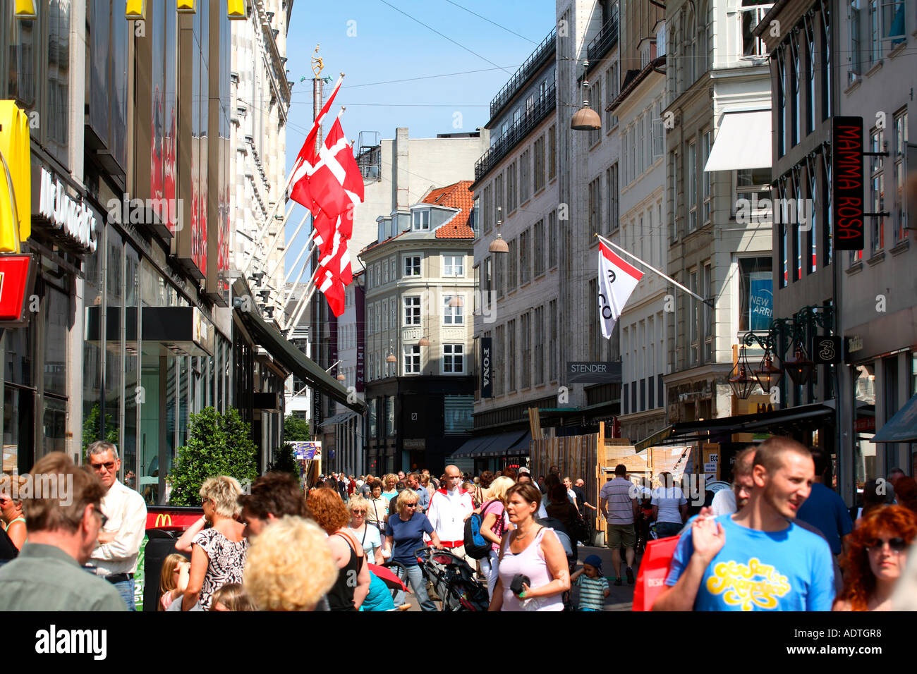 Shopping copenhagen hi-res stock photography and images - Alamy