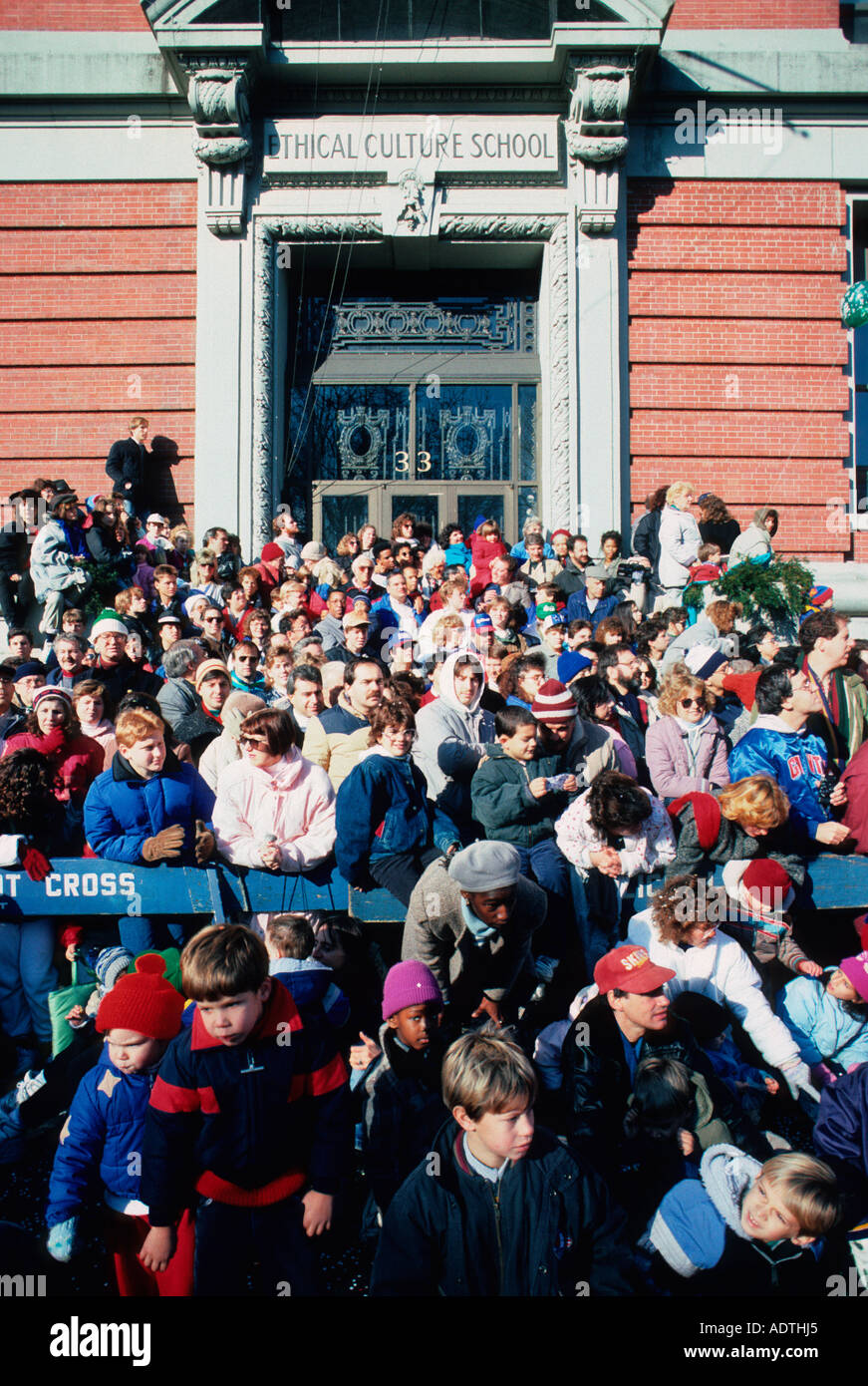 USA New York City NYC Crowd of People Children Waiting for the Macy ...