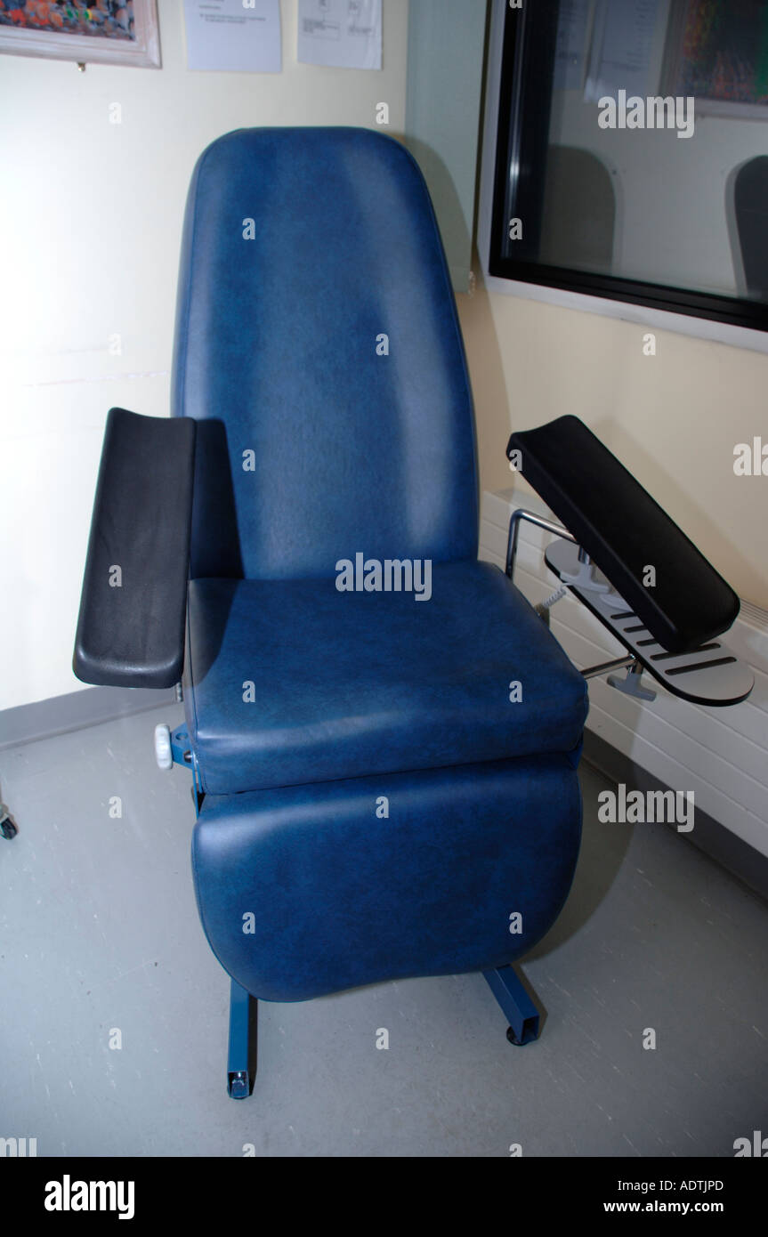 blue hospital chair Stock Photo - Alamy