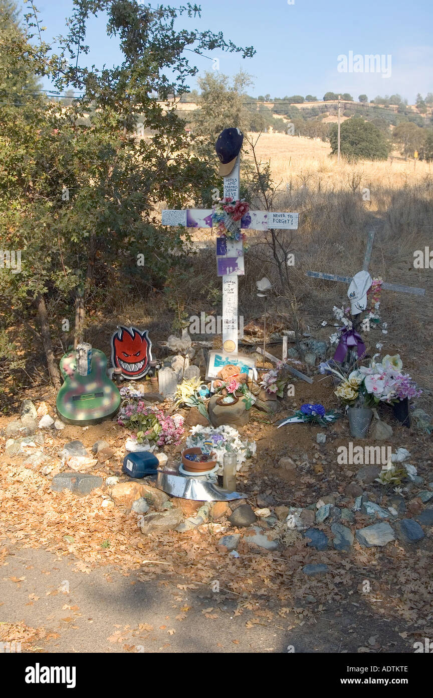 Roadside Memorial, CA vertical Stock Photo - Alamy