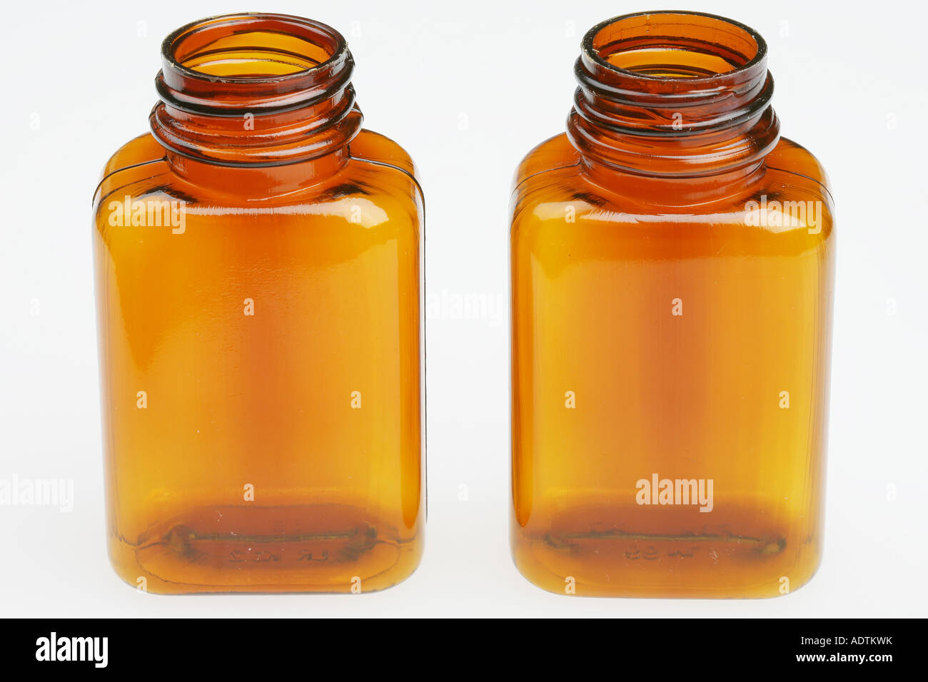 Medical supply chain hi-res stock photography and images - Alamy