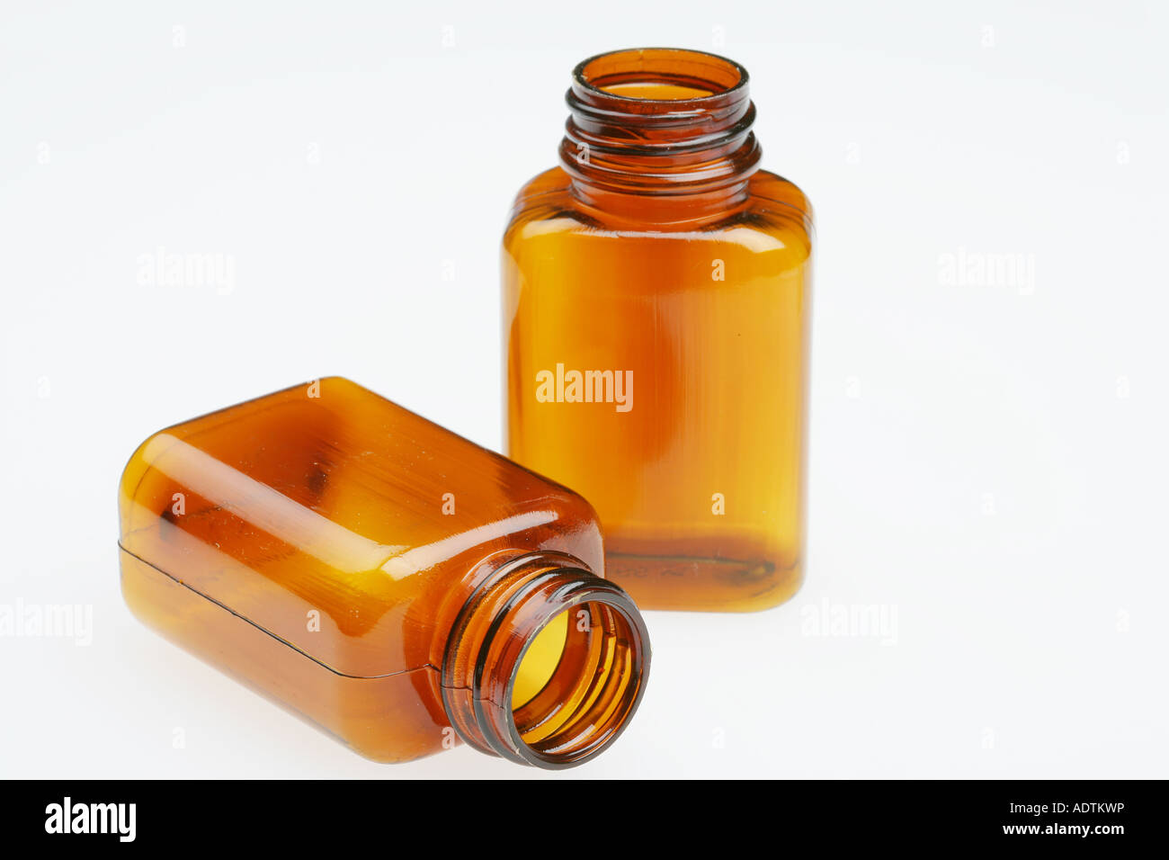 Medication supply chain hi-res stock photography and images - Alamy