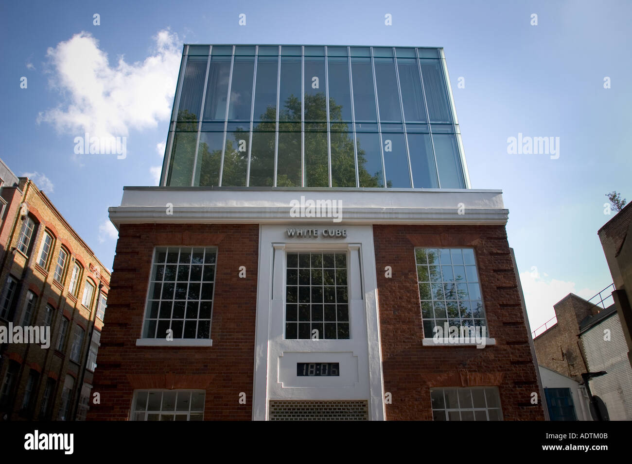 The White Cube Gallery Hoxton London England UK Stock Photo - Alamy