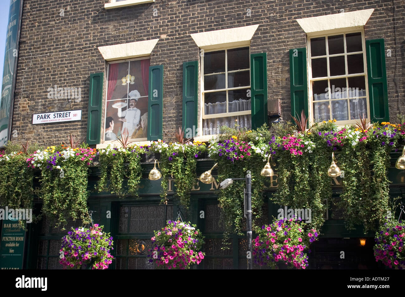 Market Porter Pub Borough London Stock Photo - Alamy