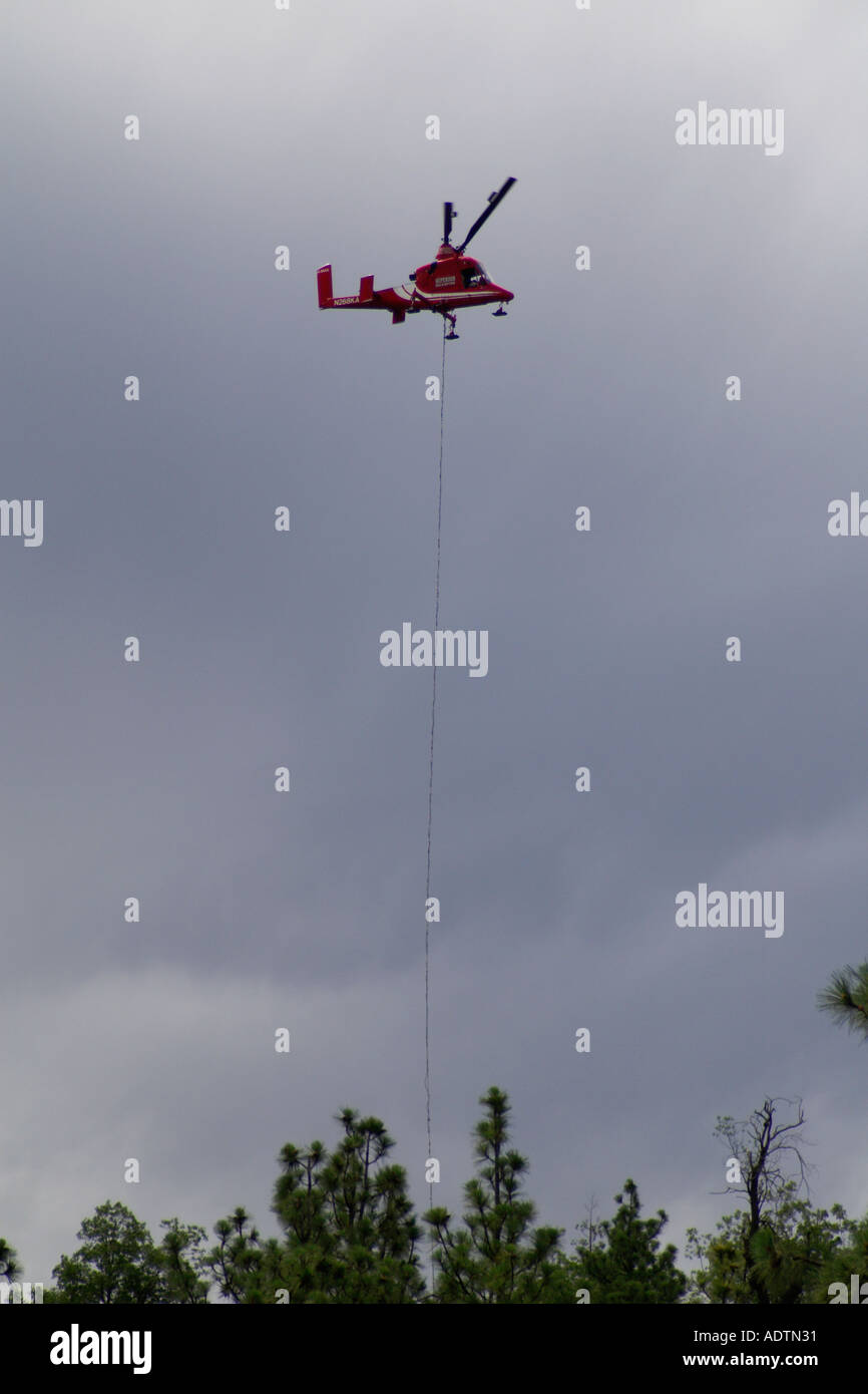 Helicopter logging hi-res stock photography and images - Alamy