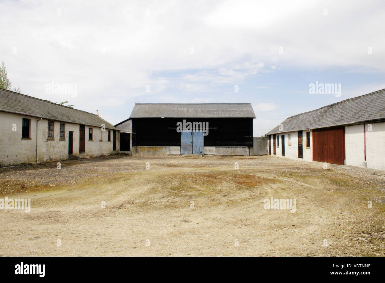 Old English Traditional Farmyard Stock Photo - Alamy