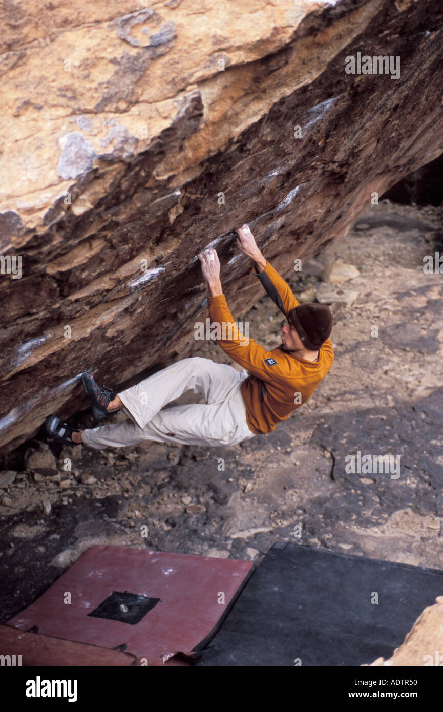 Boulderers hi-res stock photography and images - Alamy