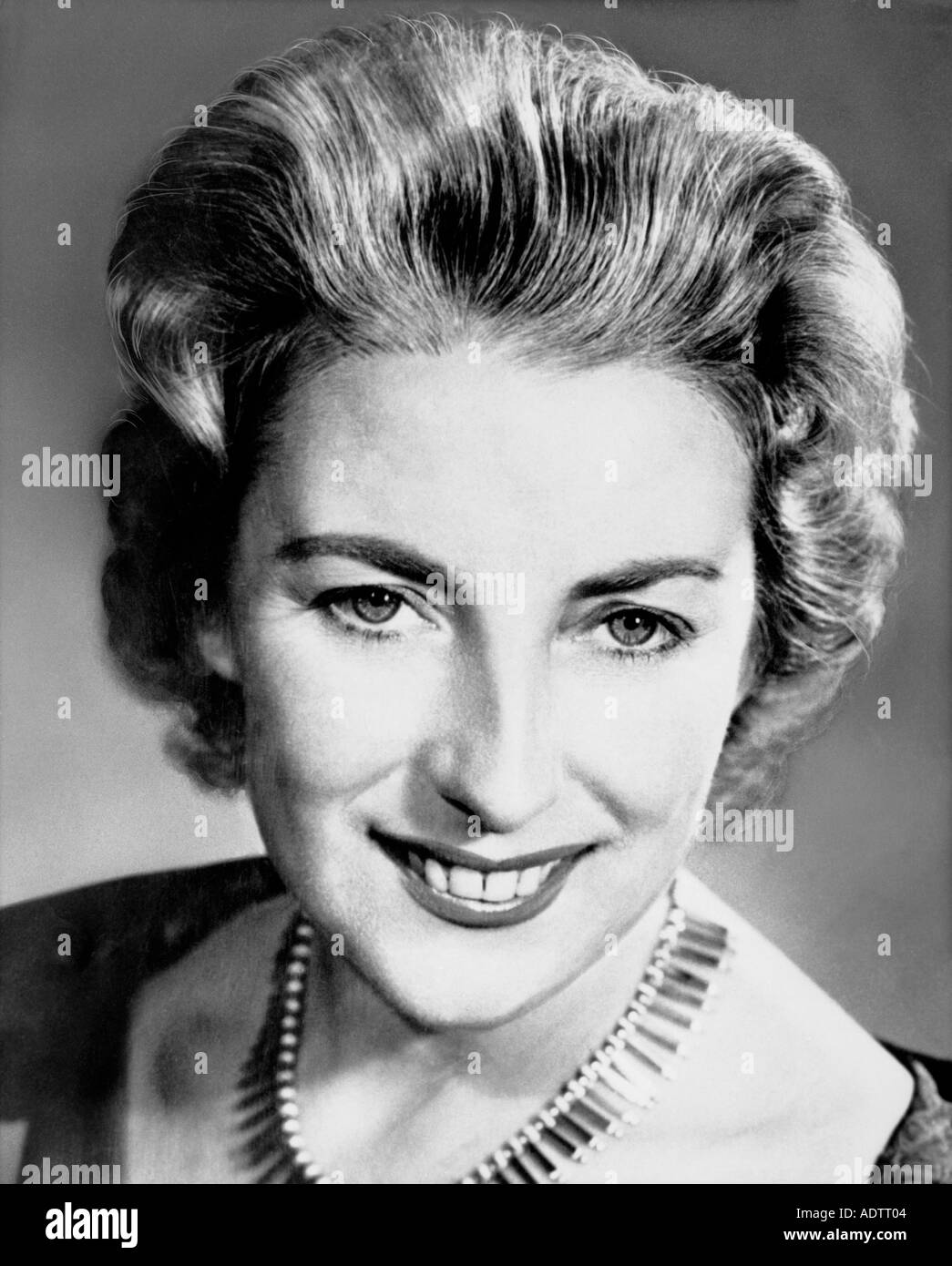 Vera lynn singer Black and White Stock Photos & Images - Alamy