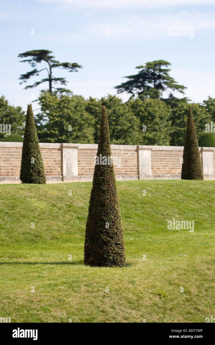 The Privy Garden Hampton Court Palace London England Stock Photo - Alamy