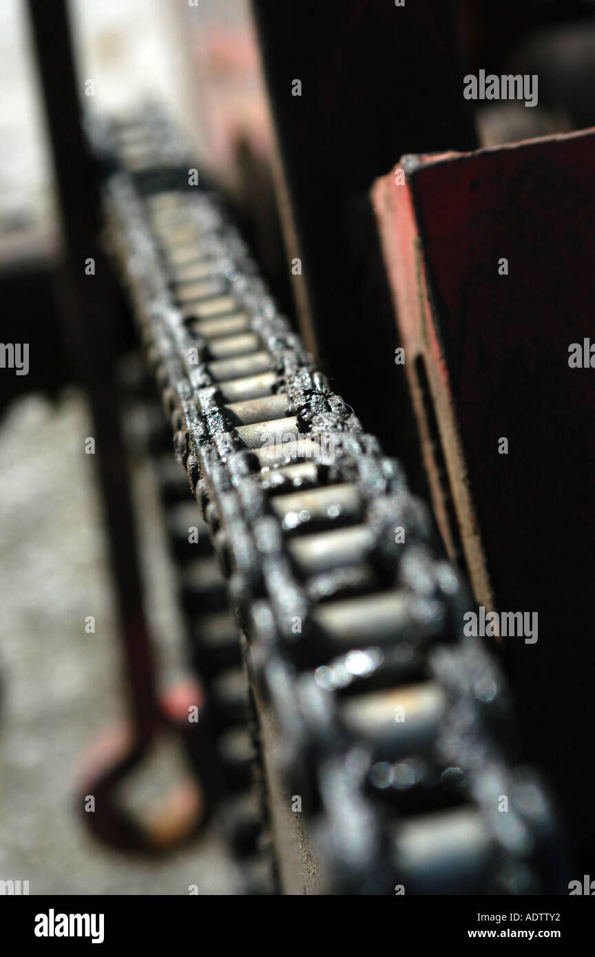 Roller chain hi-res stock photography and images - Alamy