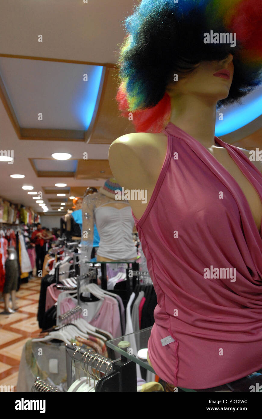 al karama market dubai Stock Photo - Alamy