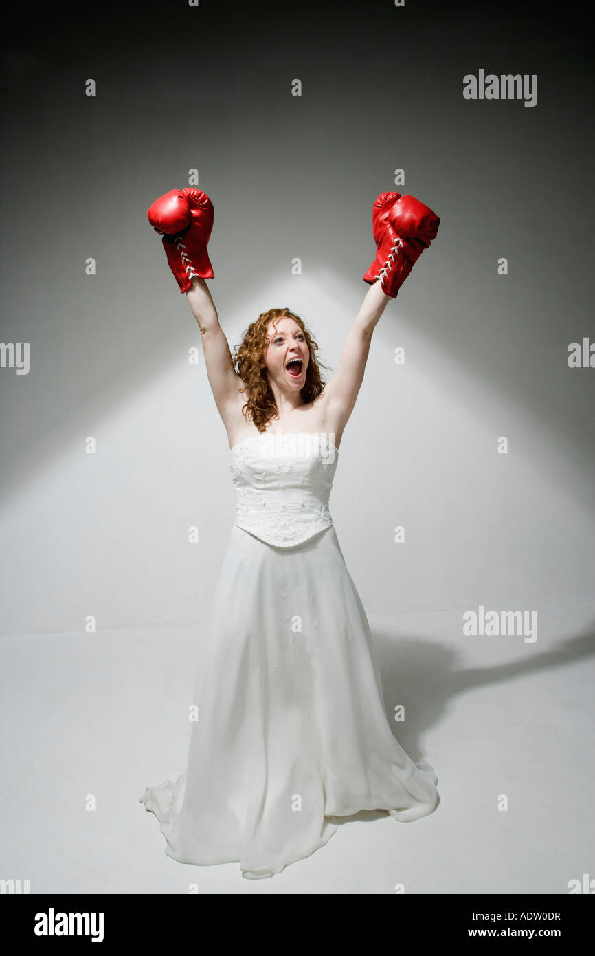 Boxing bride hi-res stock photography and images - Alamy