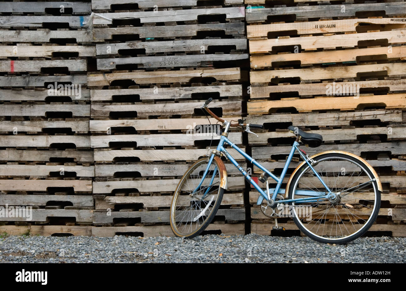 Rusted cycle hi-res stock photography and images - Alamy