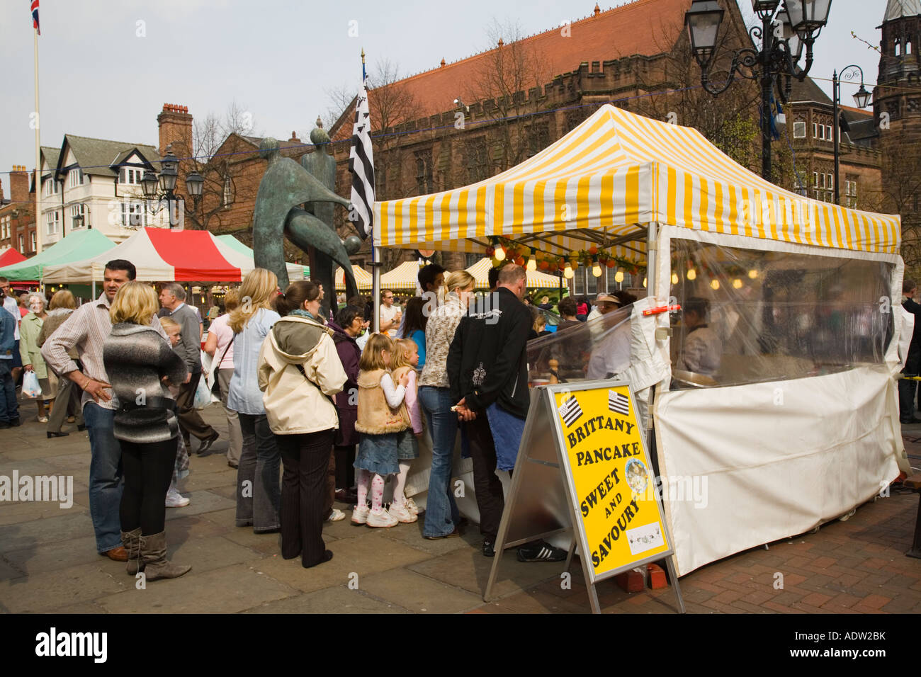 Colourfull Outdoor French Market stalls busy with people shopping in ...