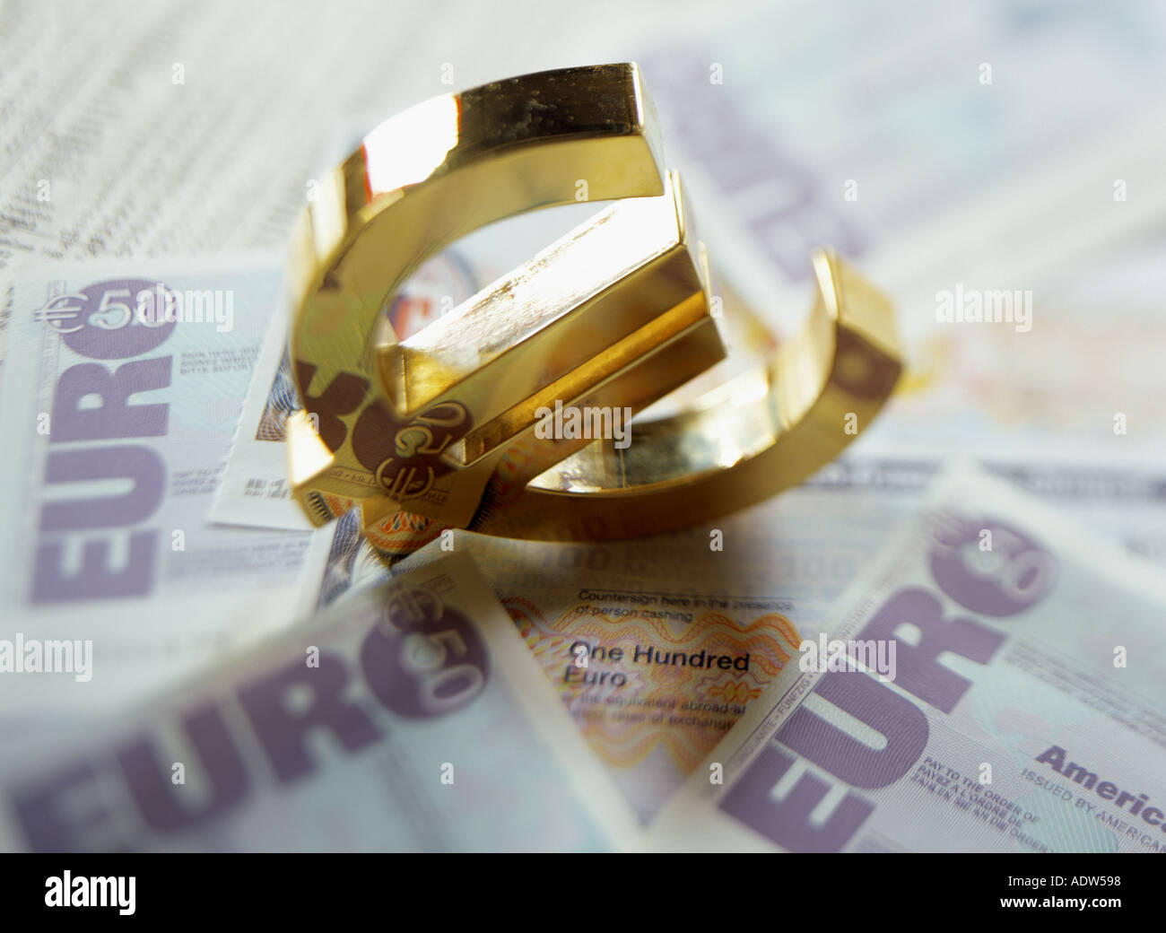 Travellers cheques hi-res stock photography and images - Alamy