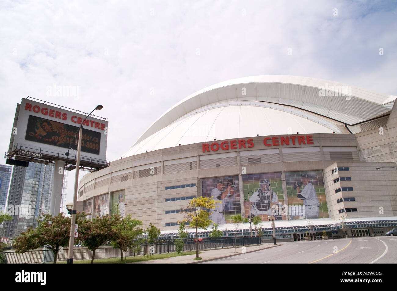 Rogers Center, Toronto Canada Stock Photo - Alamy