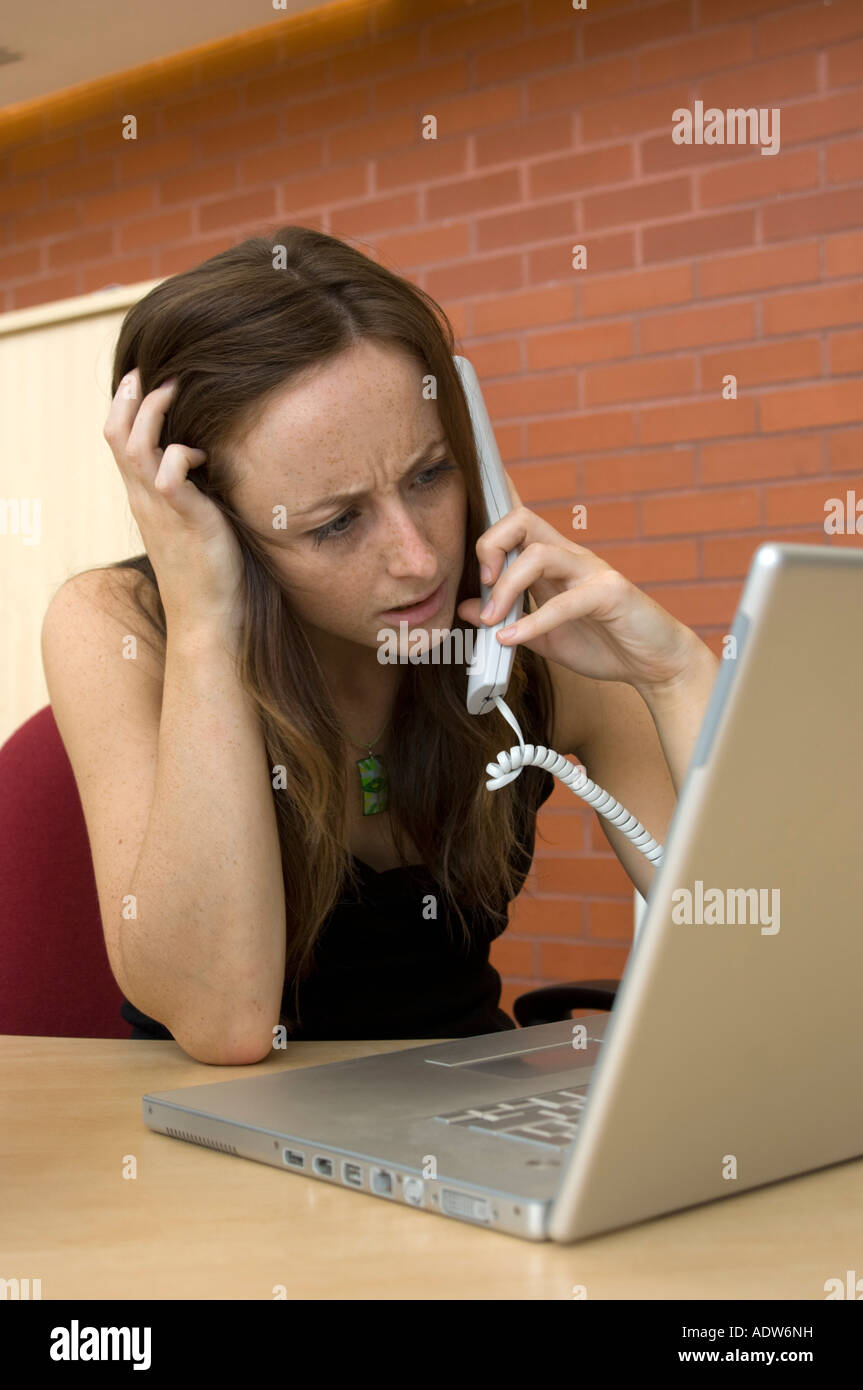 Apple macintosh powerbook laptop hi-res stock photography and images ...