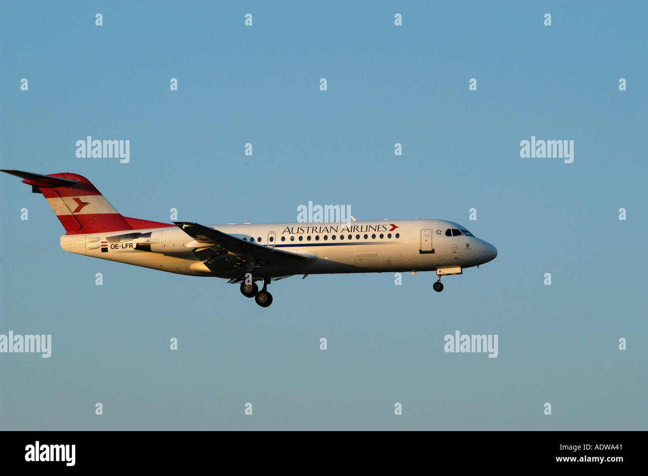 aircraft before landing, aviation company Austrian Airlines Stock Photo ...