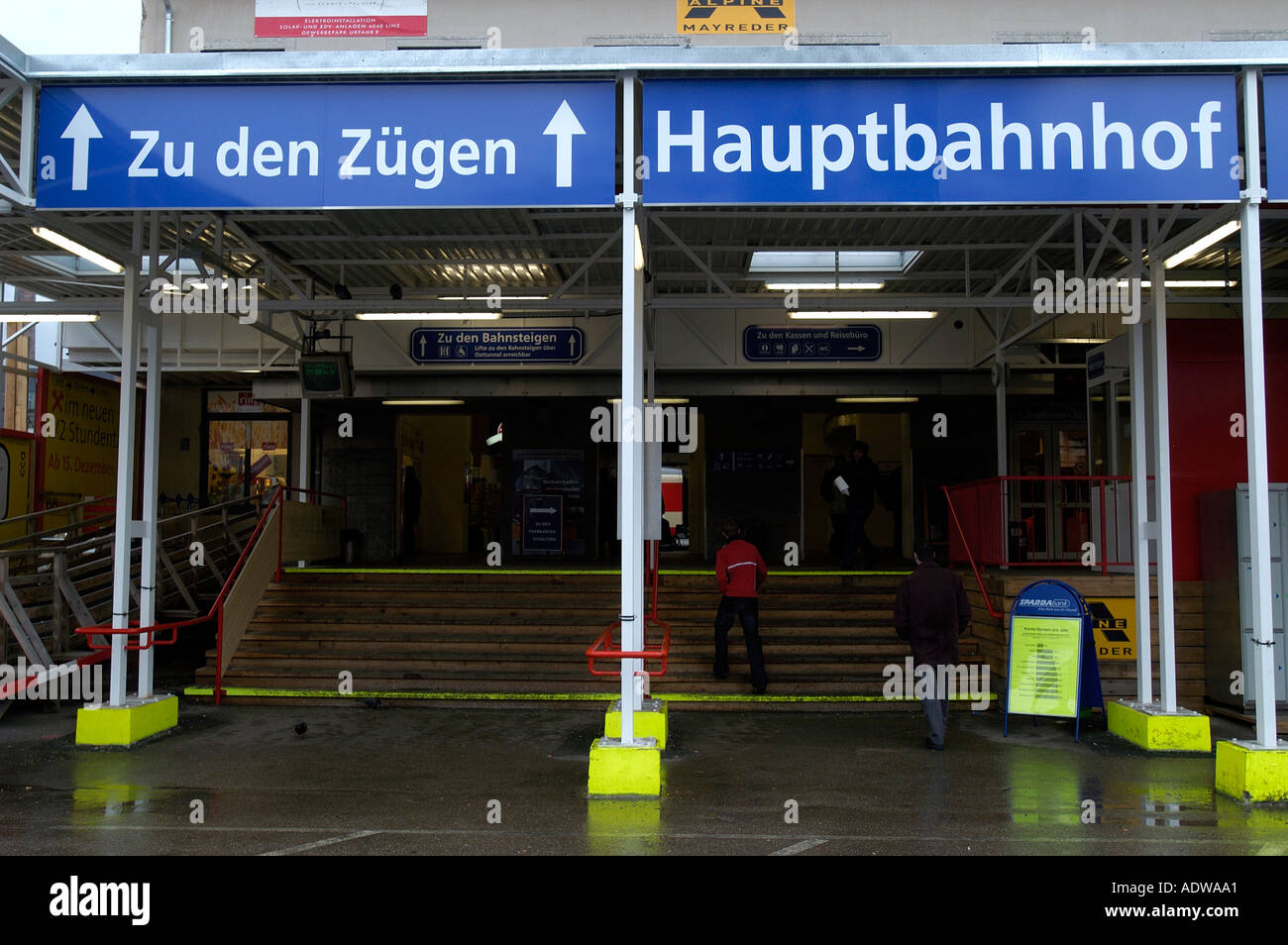 railway station Linz Stock Photo - Alamy