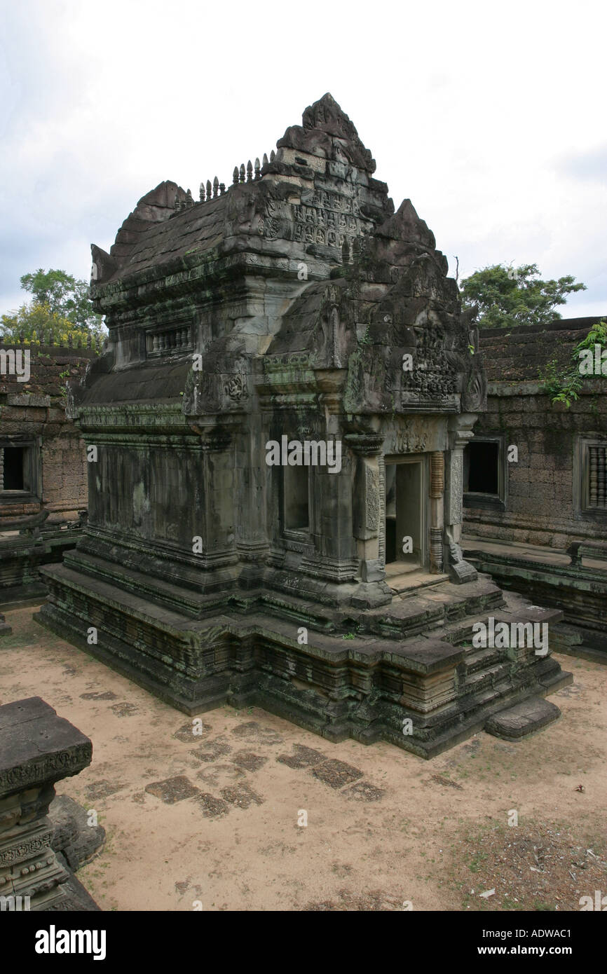 The inside courtyard of the ancient Pre Rup temple, popular with ...