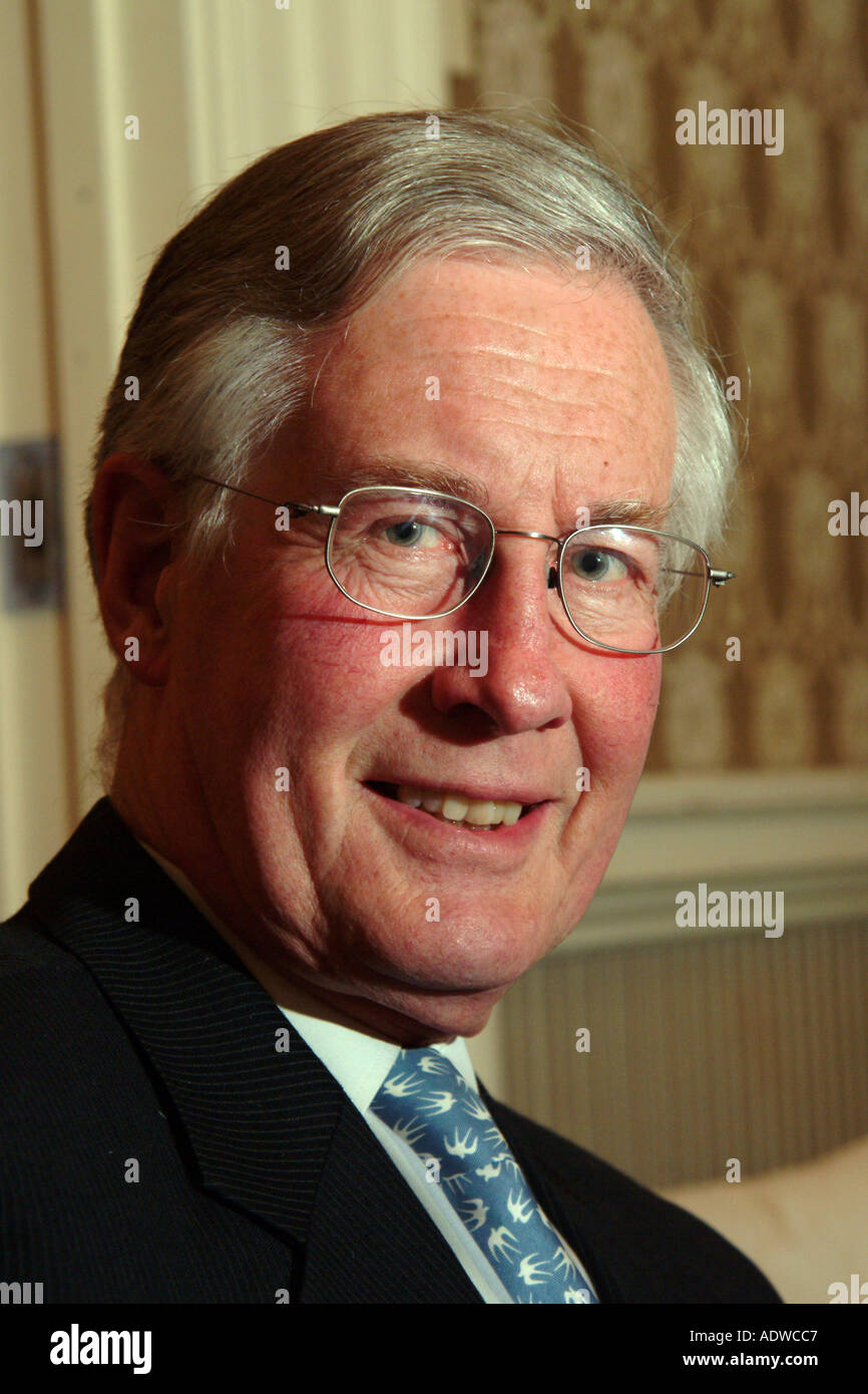 The environment minister michael meacher hi-res stock photography and ...