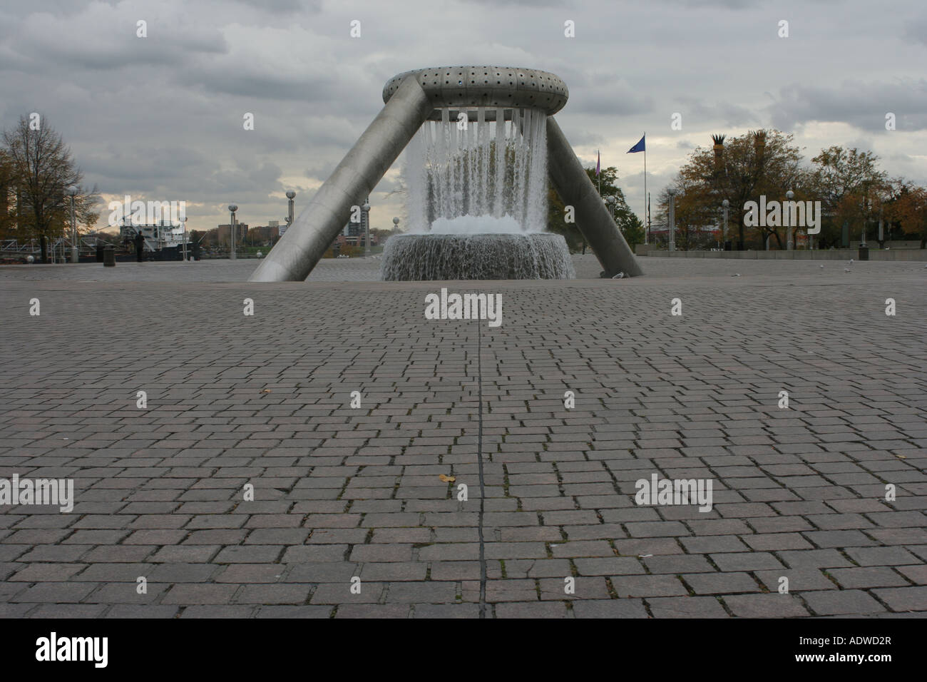 Isamu Noguchi Dodge Fountain in Hart Plaza Stock Photo - Alamy