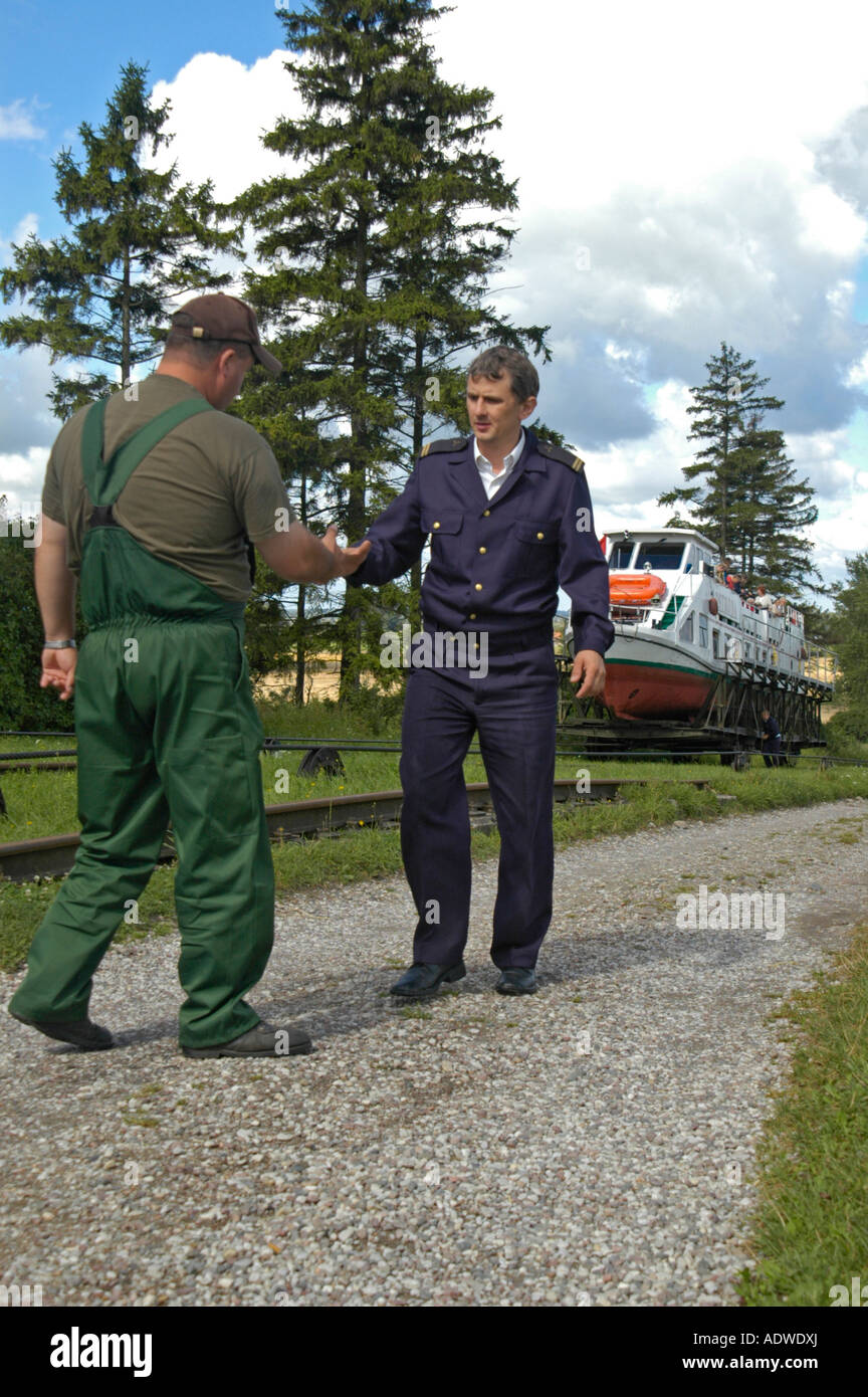 Slipway cradle hi-res stock photography and images - Alamy
