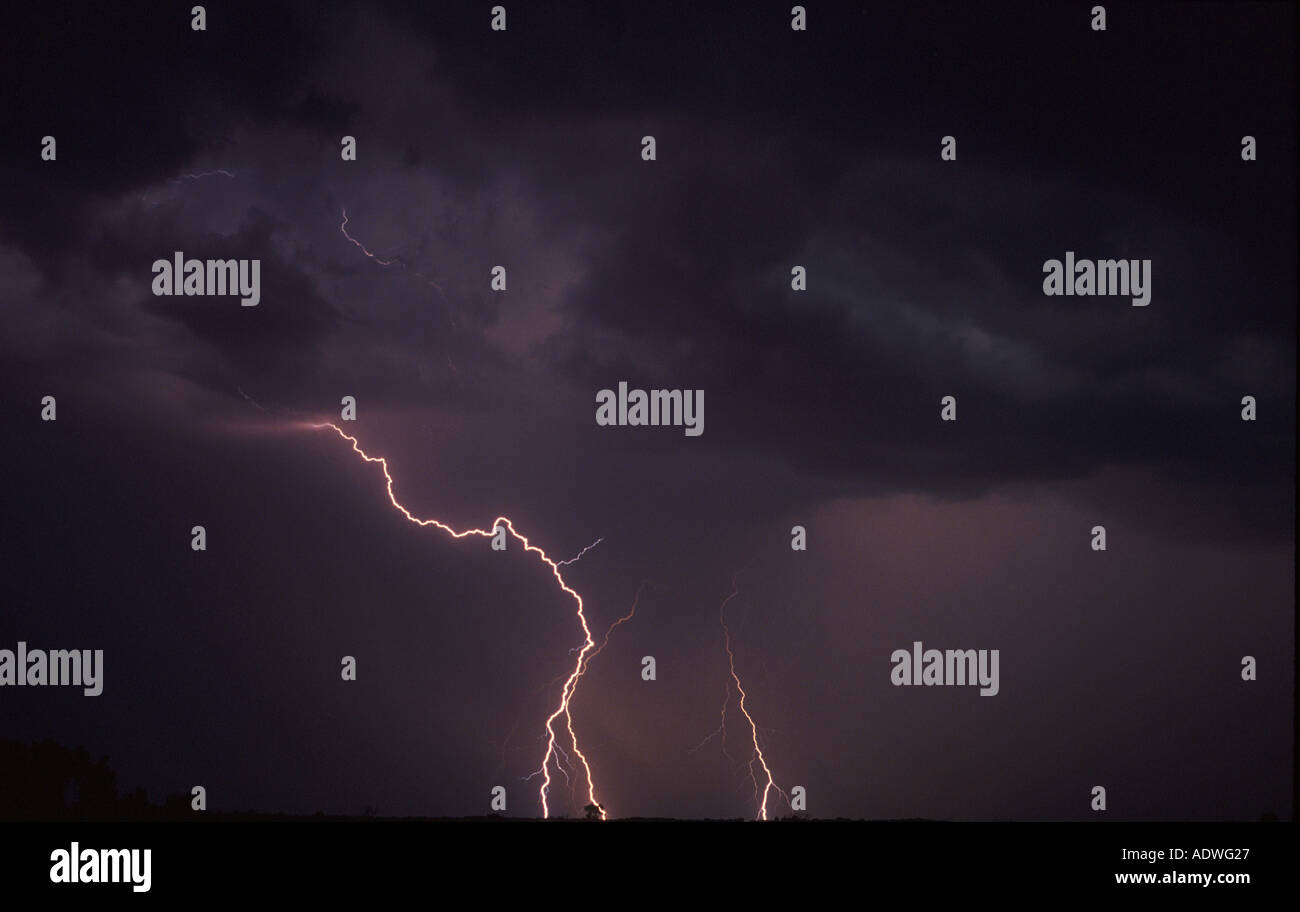 Fork lightning hi-res stock photography and images - Alamy